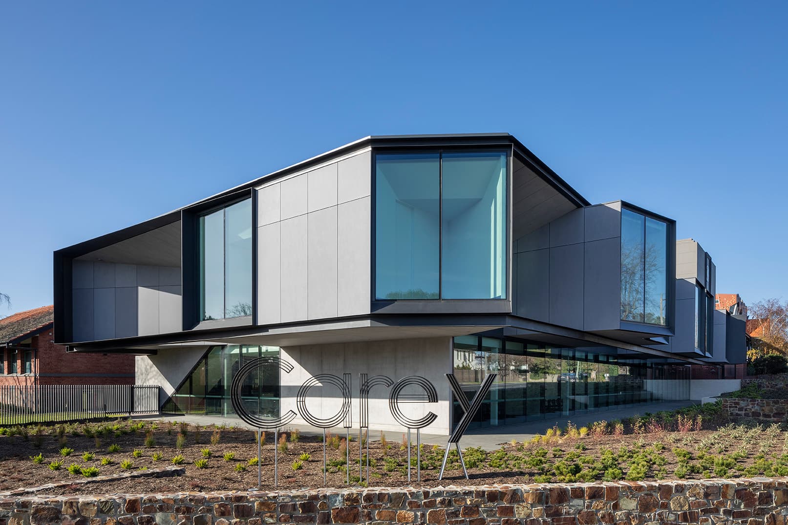 Independent Middle School (Years 7-9) | Carey Grammar